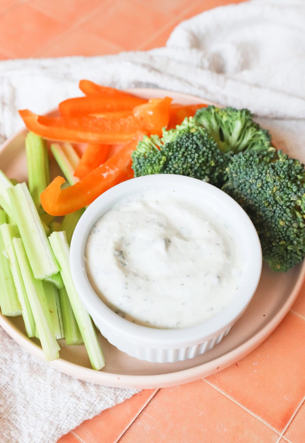 High Protein Cottage Cheese Ranch Dip (3 Ingredients) - Lindsay Pleskot, RD